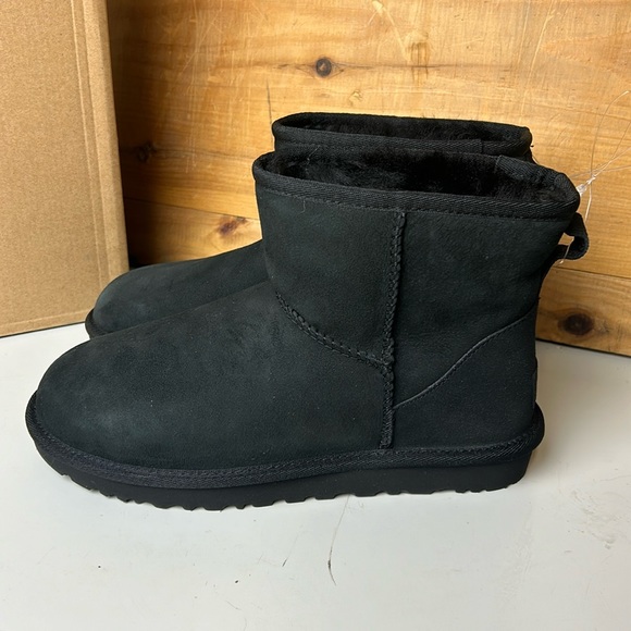 UGG | Shoes | Nib Womens Ugg Classic Mini Ii Black Ankle Boot Shearling ...